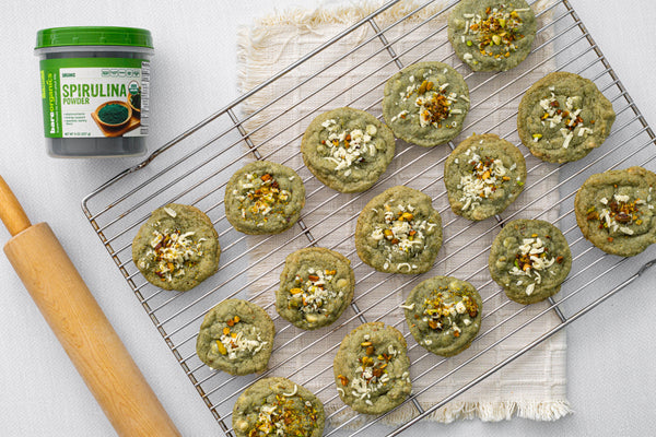 Matcha & Spirulina Cookies with White Chocolate & Pistachios ...